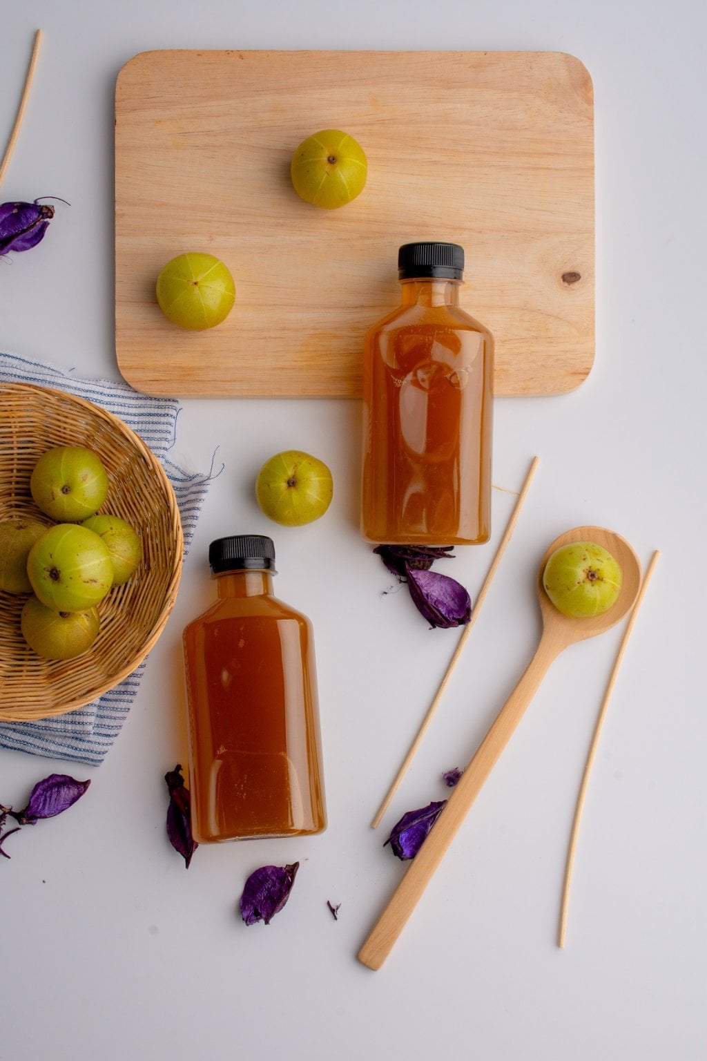 Amla ulje za kosu: Oživljava suhu i lomljivu kosu, smanjuje prerano ...